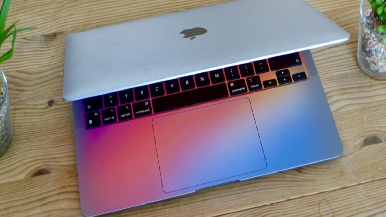 Apple’dan büyük sürpriz: Chromebook’lara rakip bir MacBook serisi ...